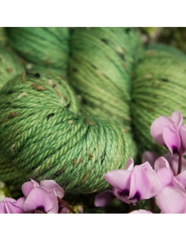 Nina Hand Dyed Yarns Donegal Aran ¦ Tweed Yarn ¦ Merino Yarn